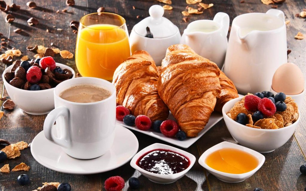 Qual è la colazione ideale per restare in forma e in salute?