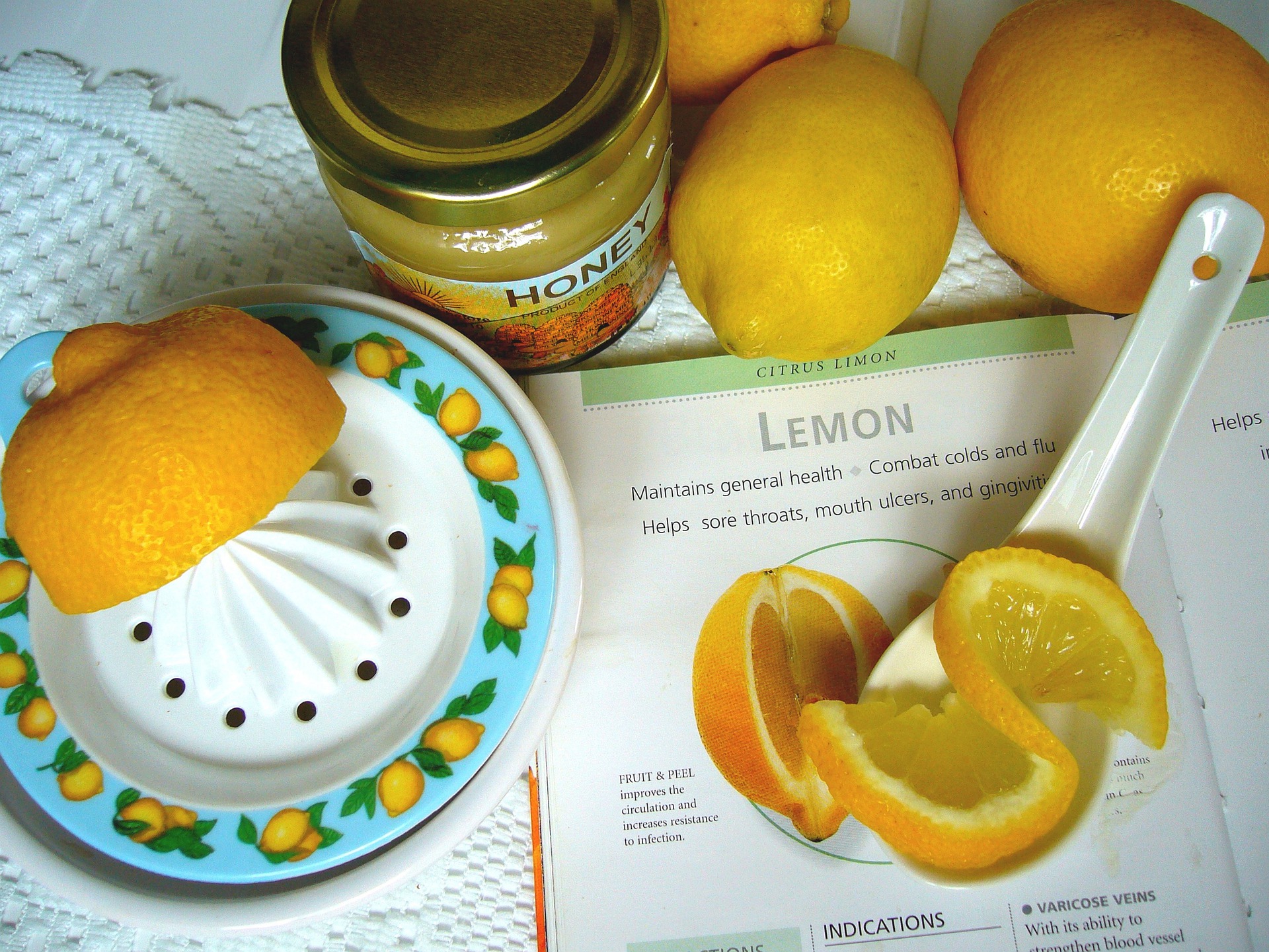 Come trattare l'indigestione con il limone