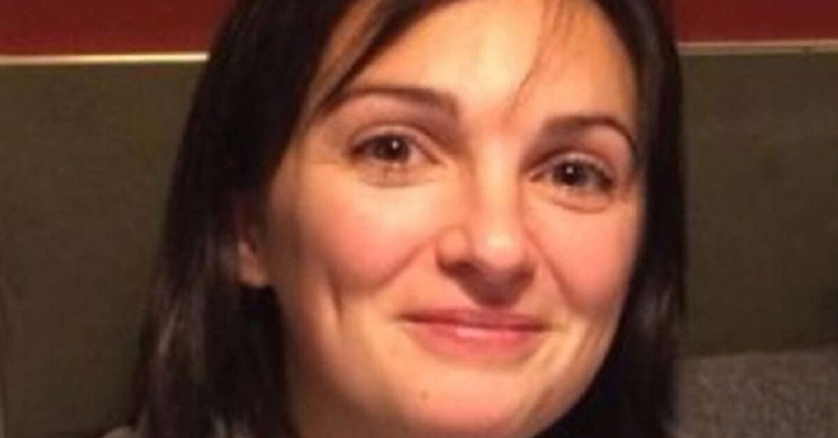 Elisa Tomasi aveva solo 44 anni: una neoplasia non le ha lasciato scampo