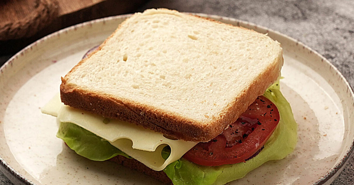 Qual è il modo migliore per tagliare un sandwich? Ecco cosa dice la scienza