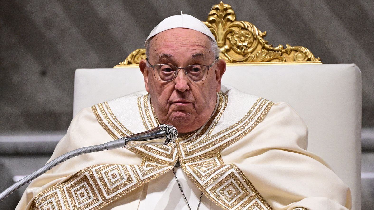 Papa Francesco e l'insufficienza respiratoria: cos'è e come si interviene